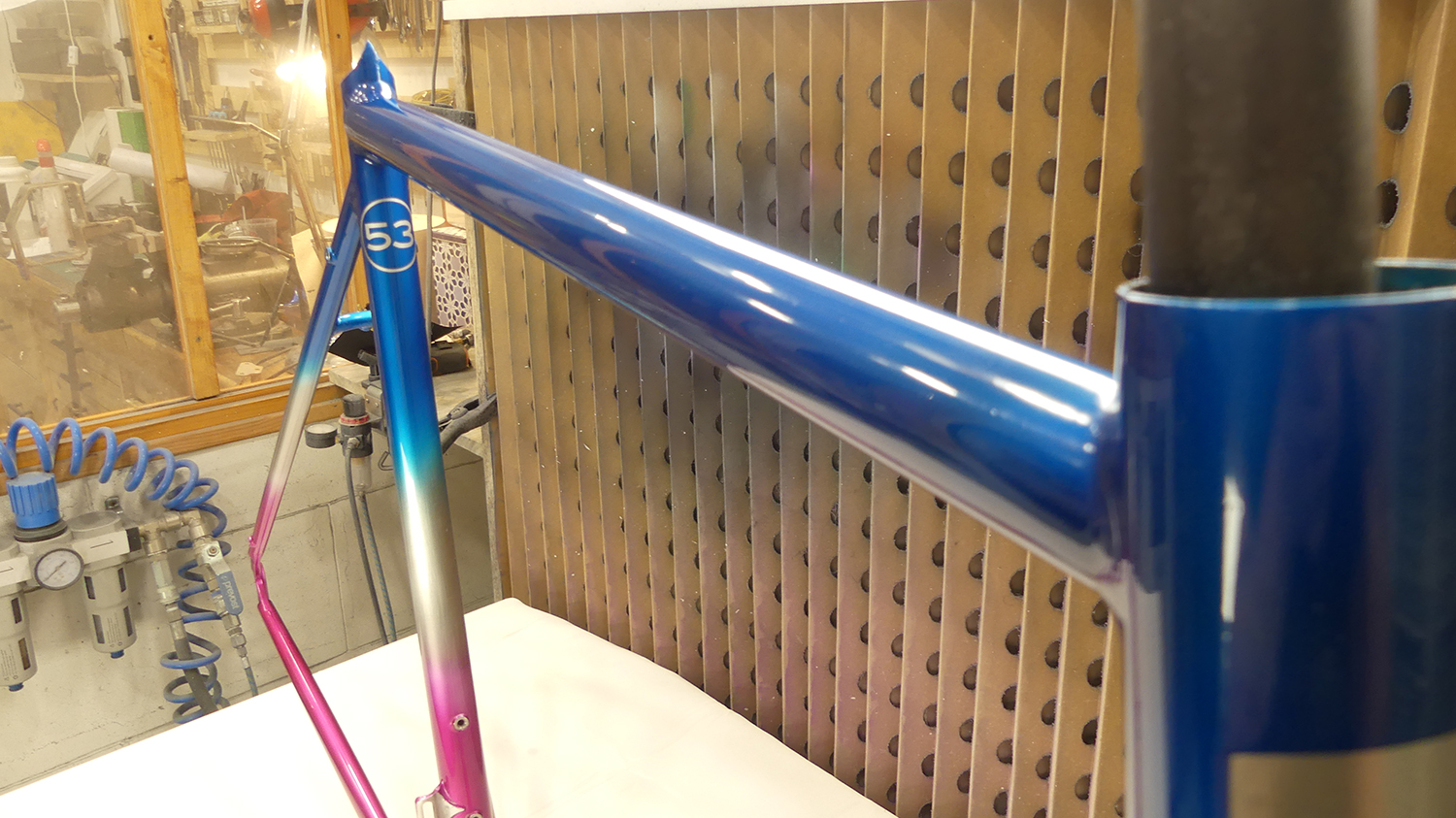 Cycles Victor - Faded Candy — ORION Paintworks